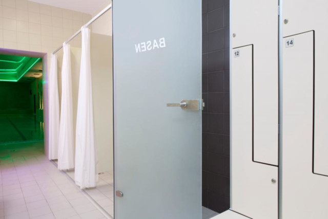 LIGHT I-SHAPED HPL SYSTEM WALLS - HPL | ALSANIT - ArchiUp.com - A free ...