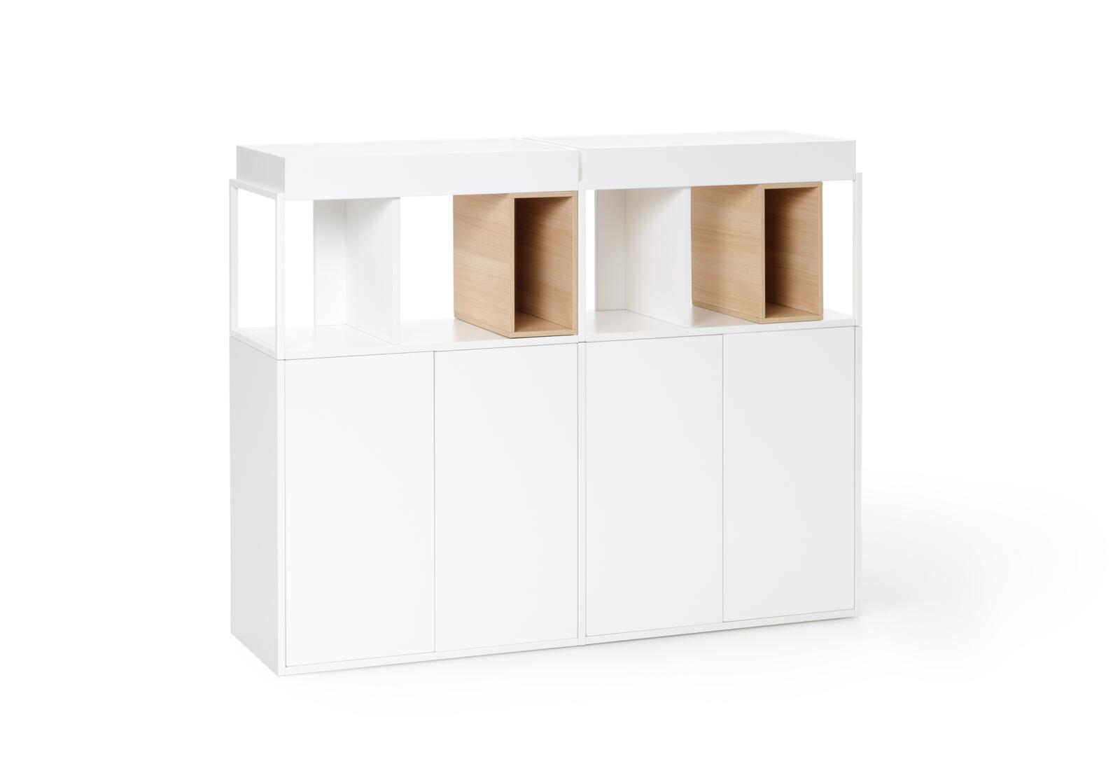 Stepps shelving units supported on bottom cabinets | BALMA - ArchiUp ...