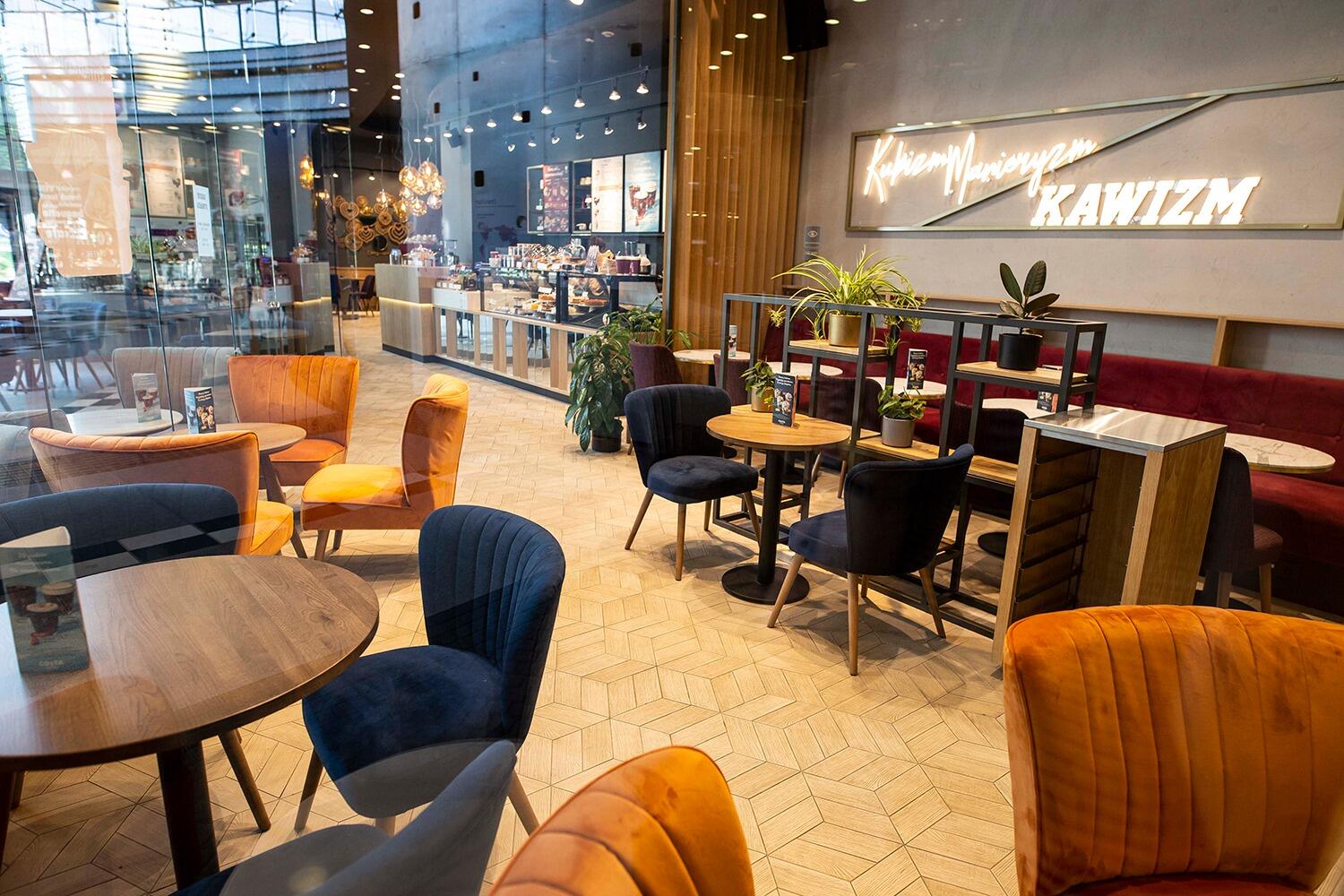 Neony ledowe dla kawiarni Costa Coffee | Ledon Design - ArchiUp.com ...