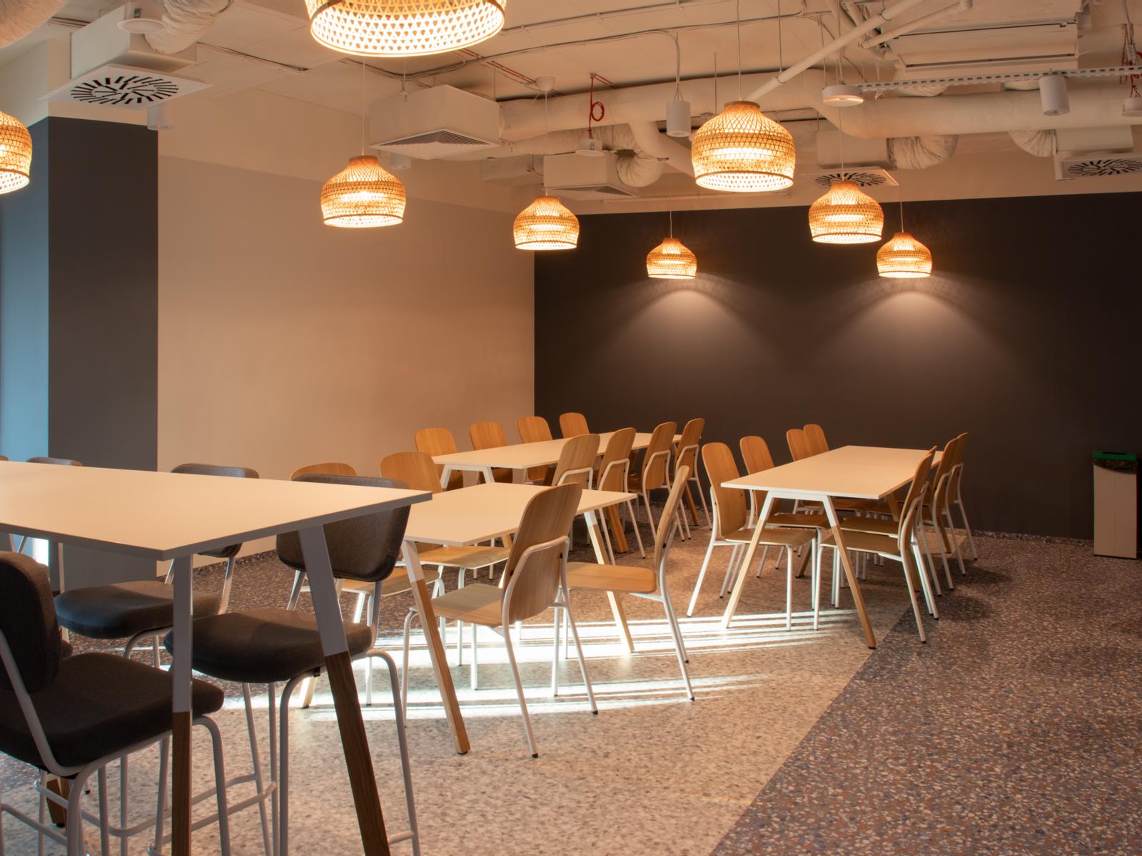 Infor | MARO Office Furniture - ArchiUp.com - A free BIM & CAD objects ...